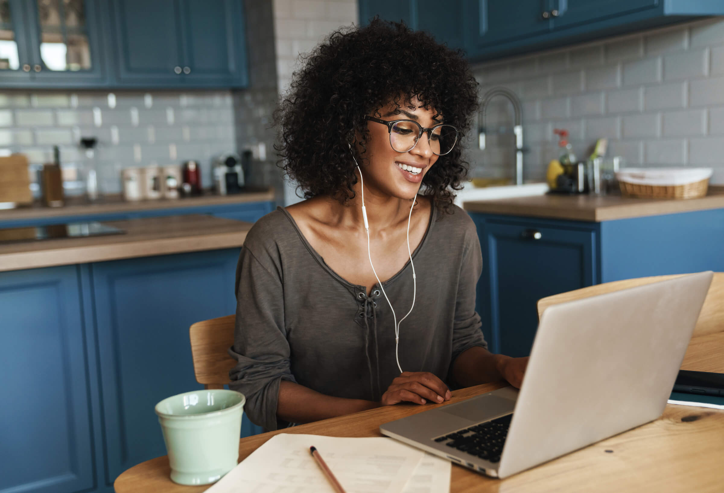 4 Examples of Great Employee Testimonial Videos That You Can Create ...